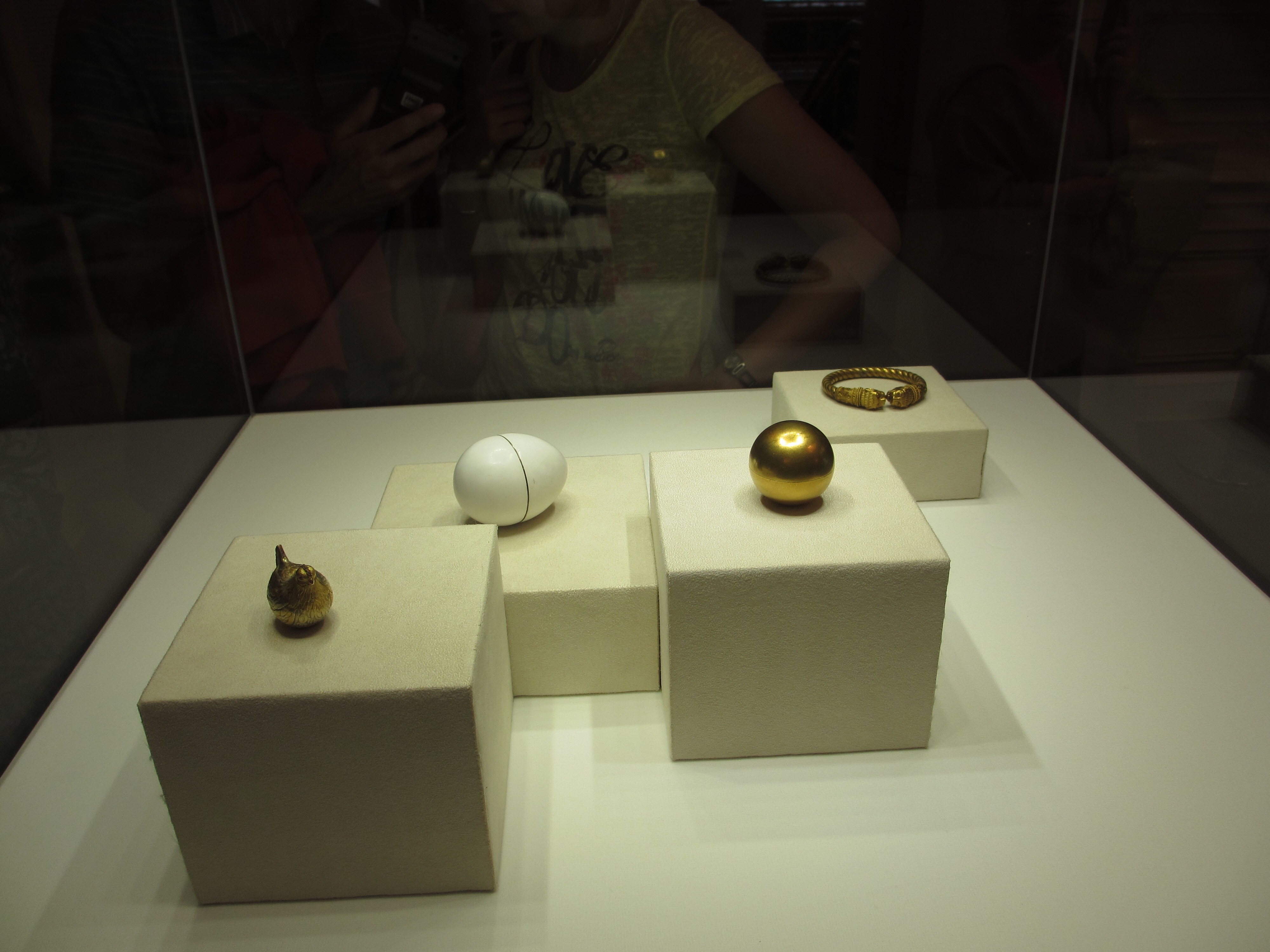 Amazing Easter eggs | Dapper Dave and Dinky Di