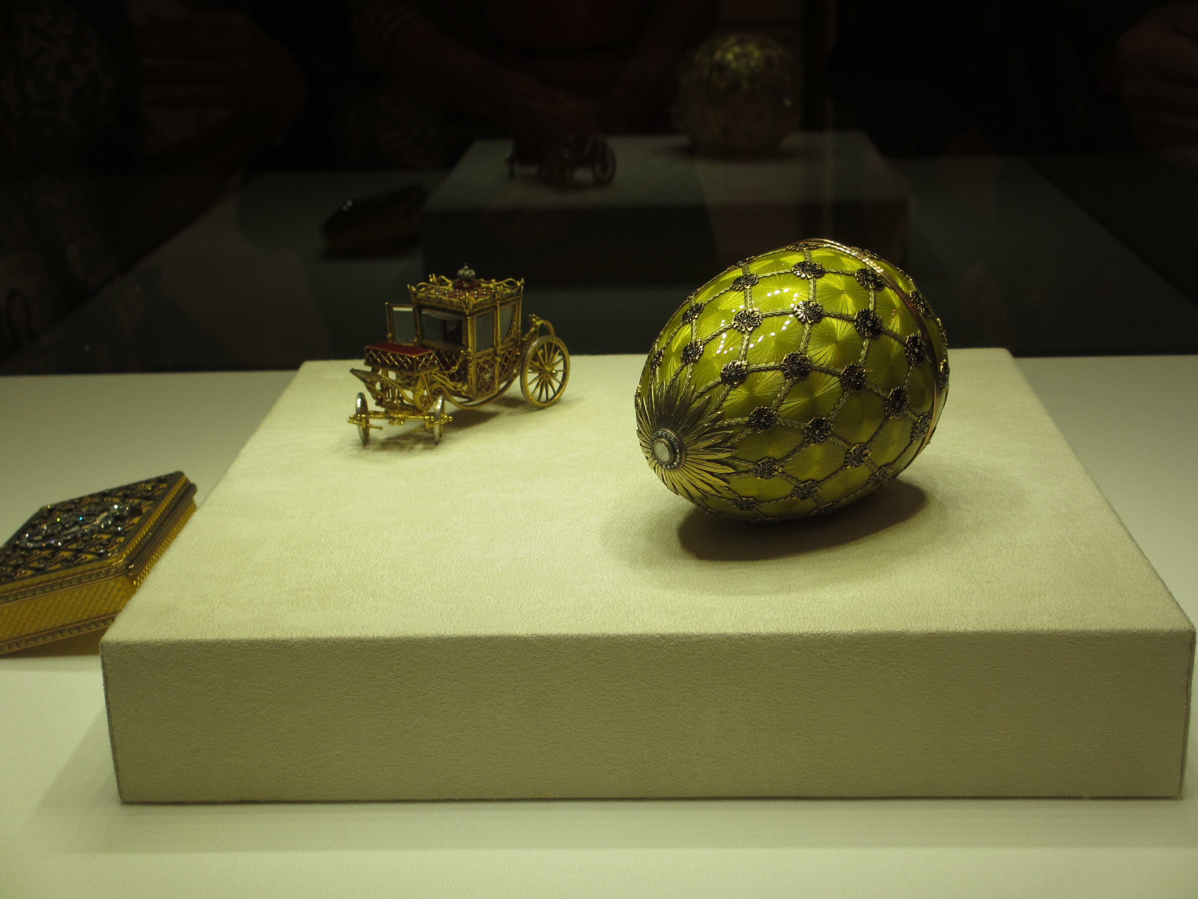 Amazing Easter eggs | Dapper Dave and Dinky Di